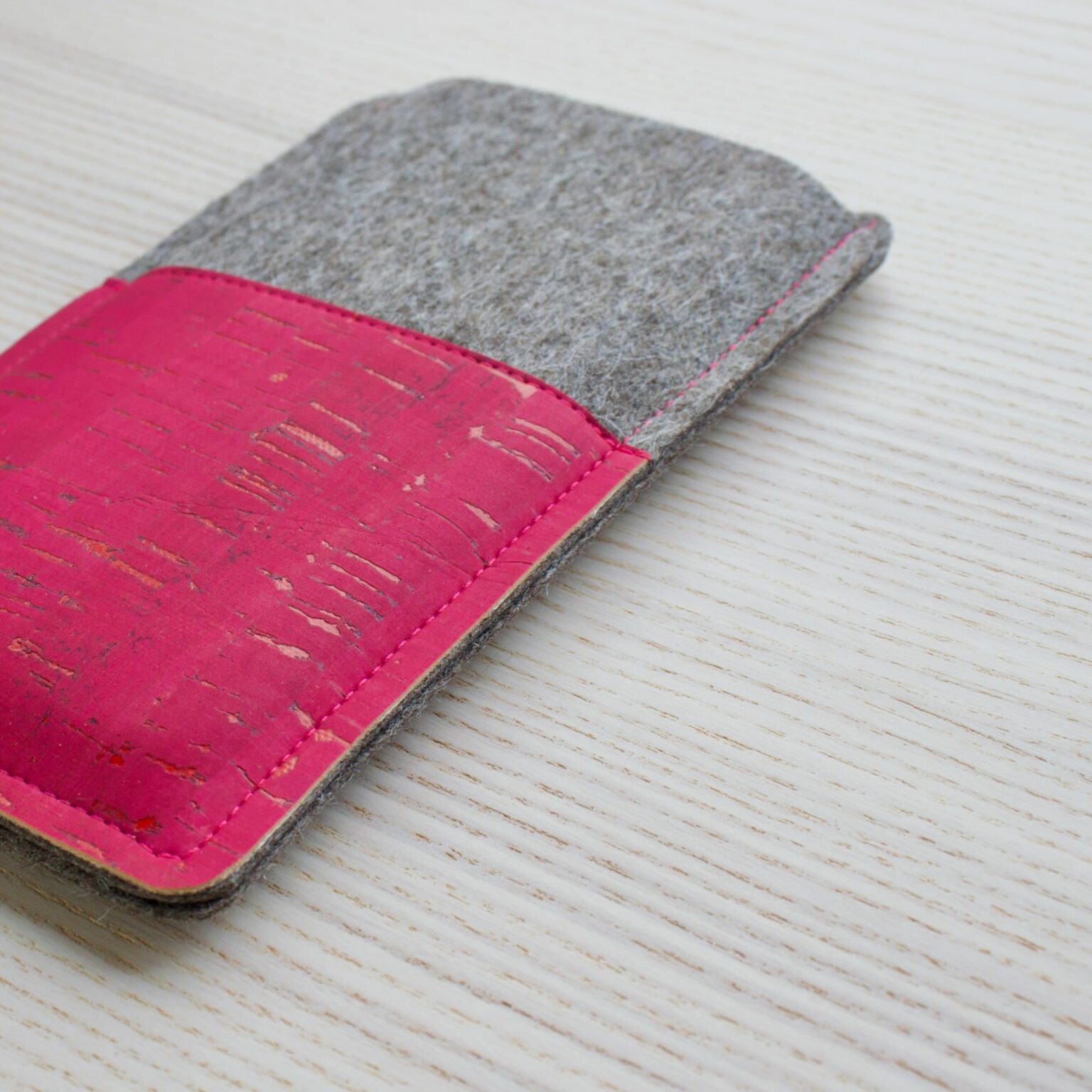 Pinke Handytasche aus Kork und Filz, Maßanfertigung - Handyhüllen aus ...
